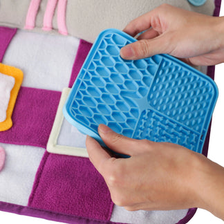 Squeaky Bone Snuffle Mat for Dogs – Interactive Foraging Fun, 24 ...